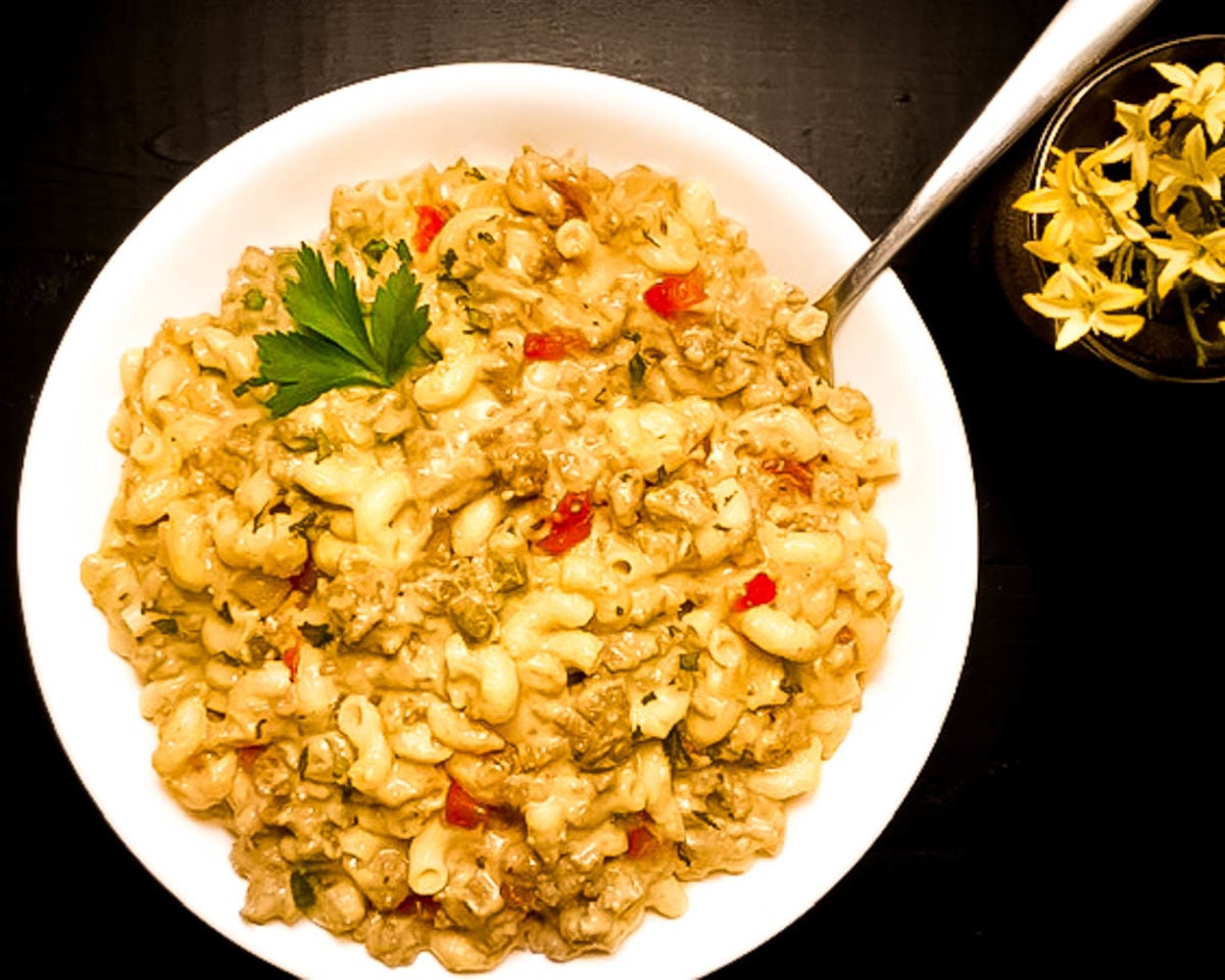 Best Ever Gluten Free Cheeseburger Macaroni Skillet - A Sprinkling of ...
